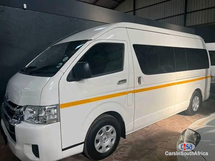 Toyota Quantum 2.5D-4D GL 14 Seater Bank Repossessed Manual 2018 for ...