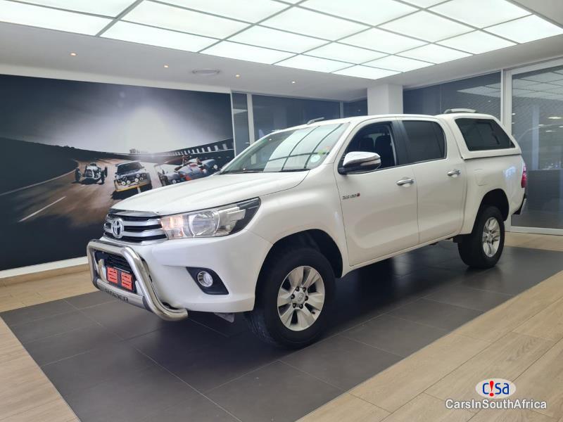 Toyota Hilux Automatic 2016 for sale | CarsInSouthAfrica.com - 457391