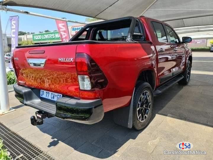 Toyota Hilux 2.8GD-6 Double Cab Dakar Automatic 2019 - Photo #4 ...